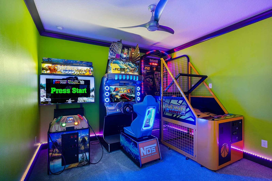 Superhero Harbor 8 Bedroom Vacation Rental At Solara Resort