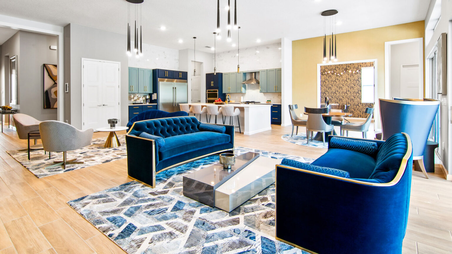 Affordable Luxury Short-term Villa Vacation Rentals in Orlando