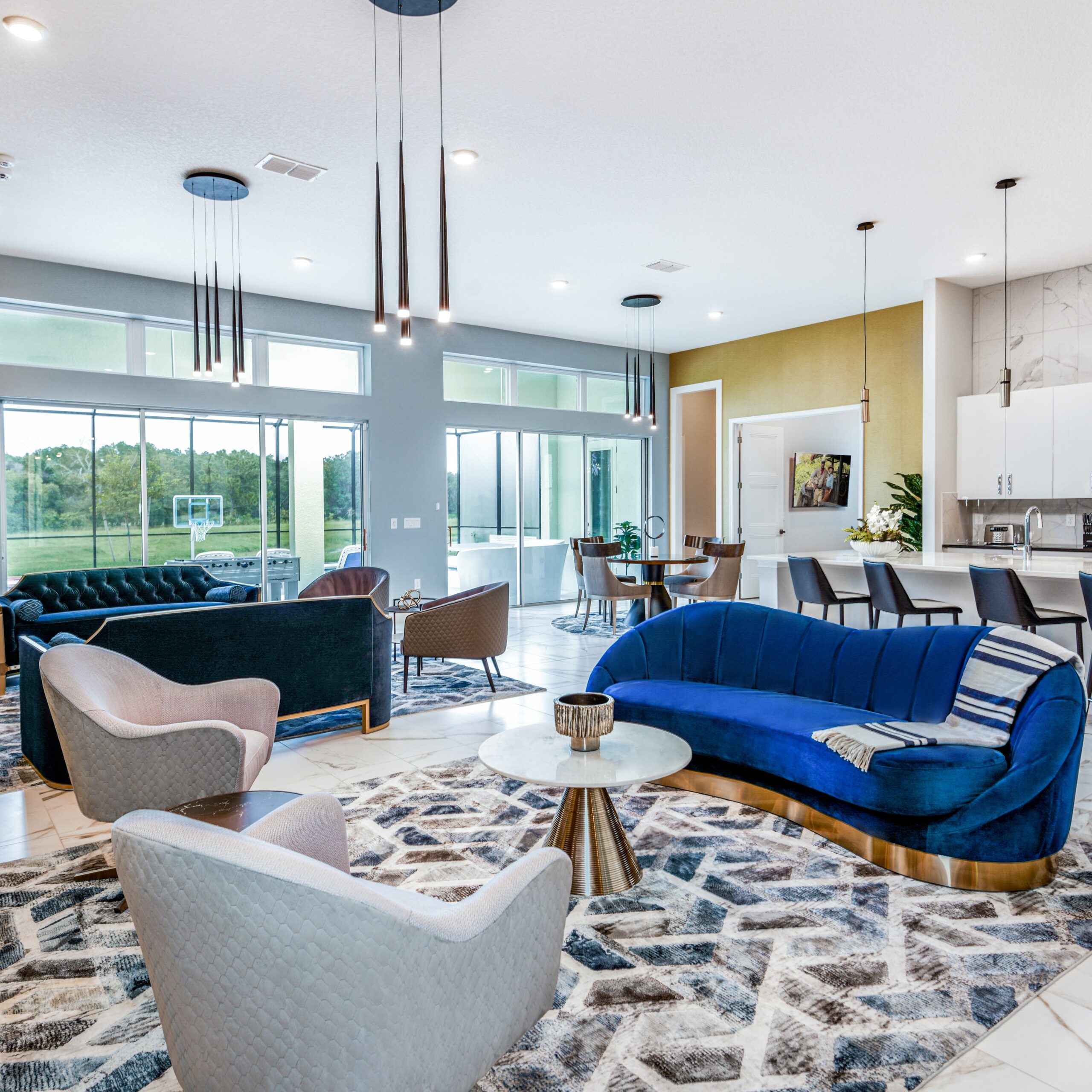 Affordable Luxury Short-term Villa Vacation Rentals in Orlando